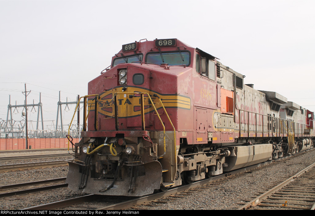 BNSF 698 (3)